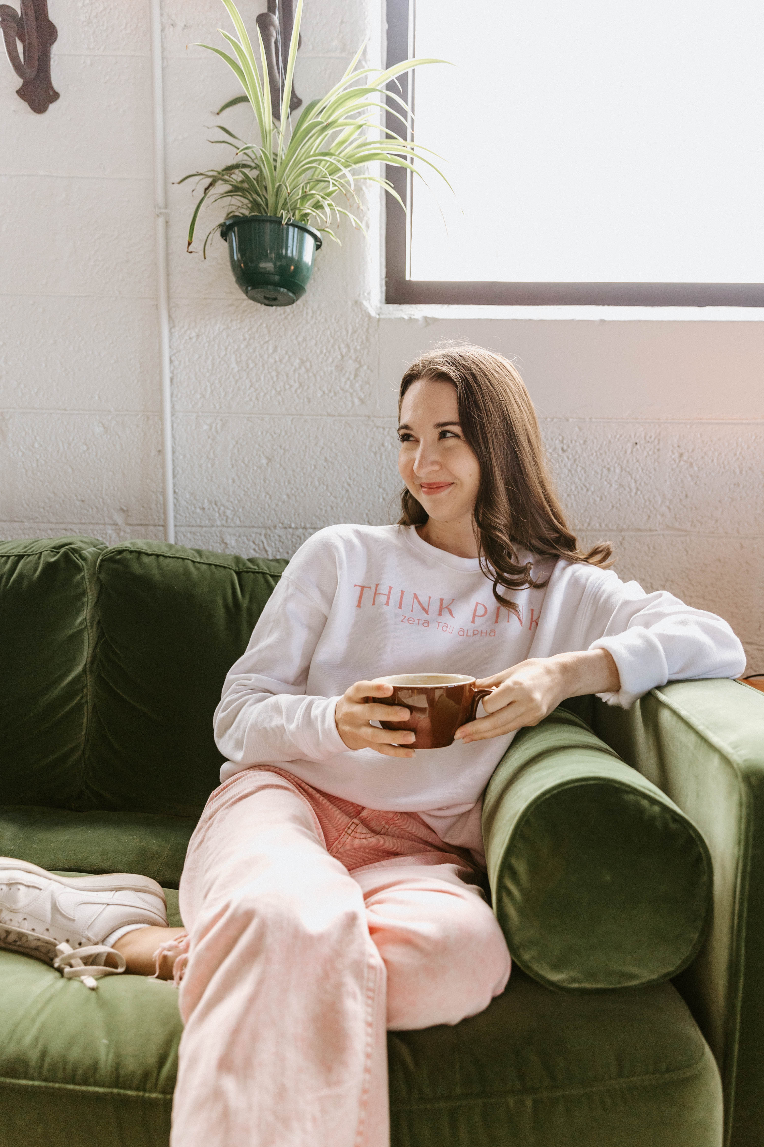 Zeta Tau Alpha Classic Think Pink® Crew – Crown & Co.